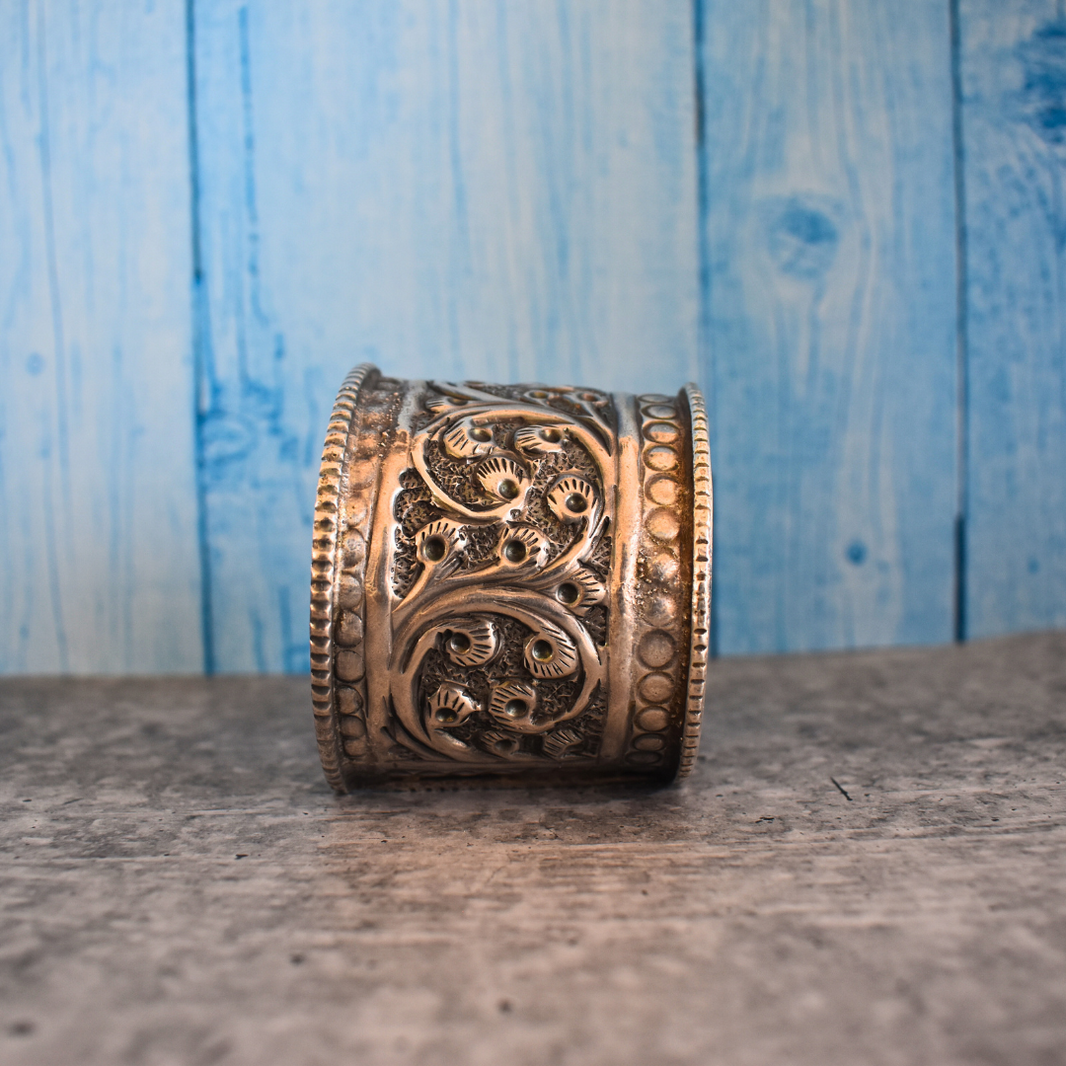 Hand Accessories – Kreative Curio